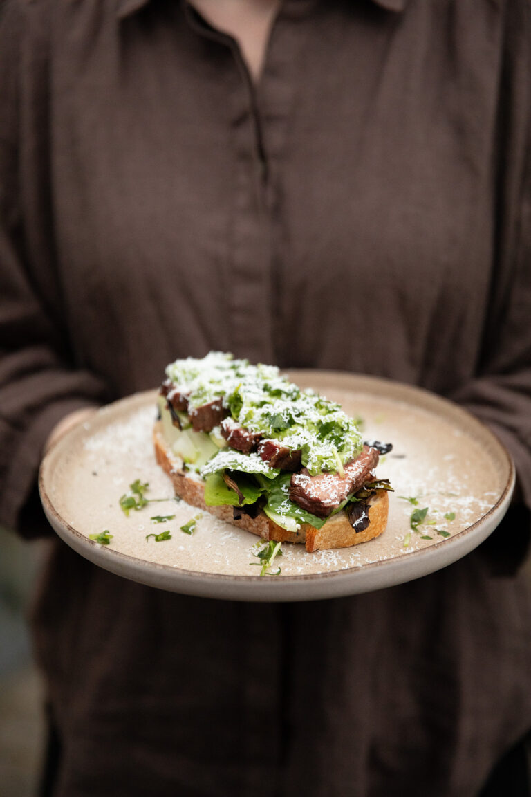 Bookmaker toast - så gör du den allra godaste biffmackan! - Bara en ...